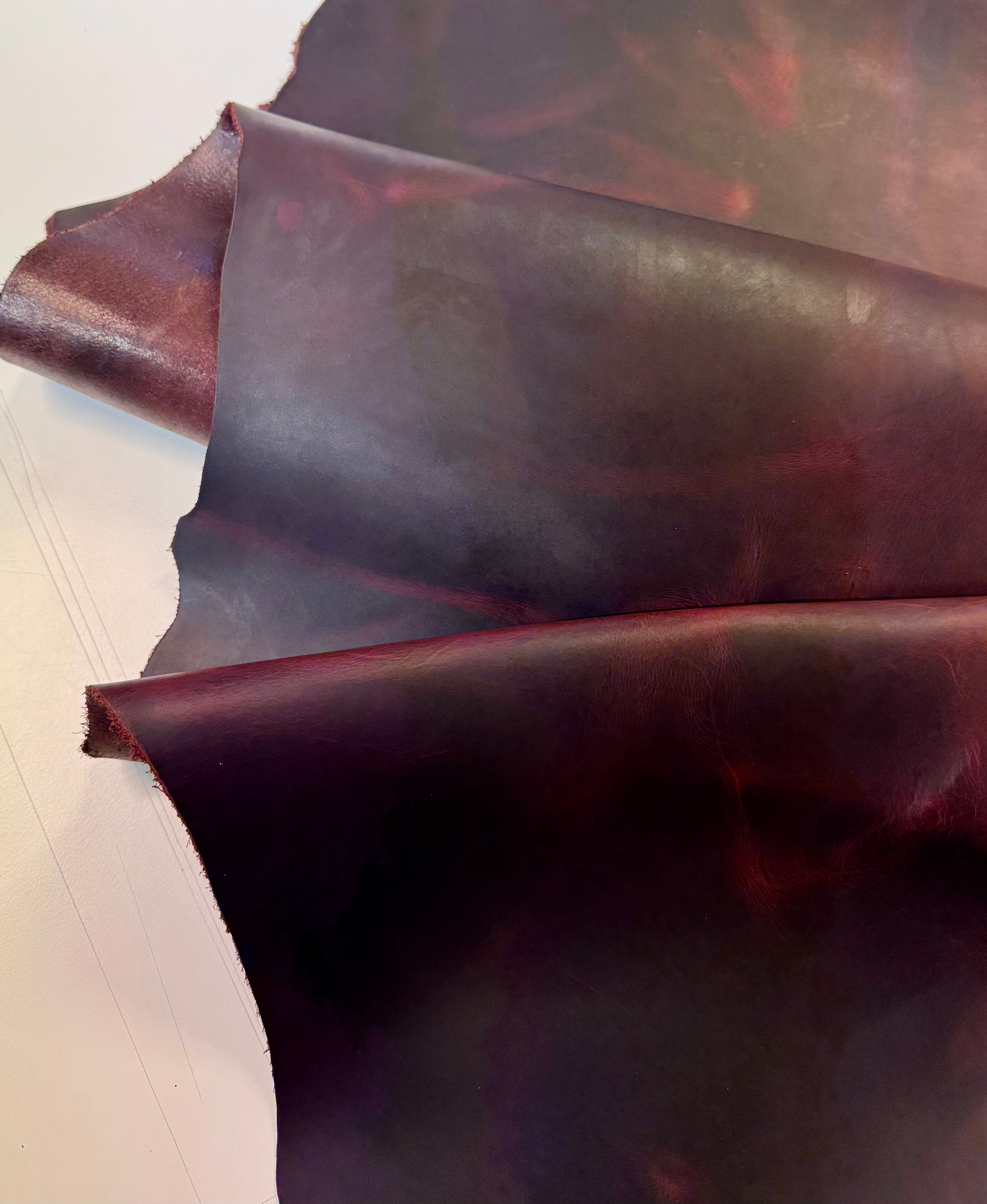 HORIZON- BURGUNDY- ITALIAN VEGETABLE TANNED PULL UP – a leatherstore