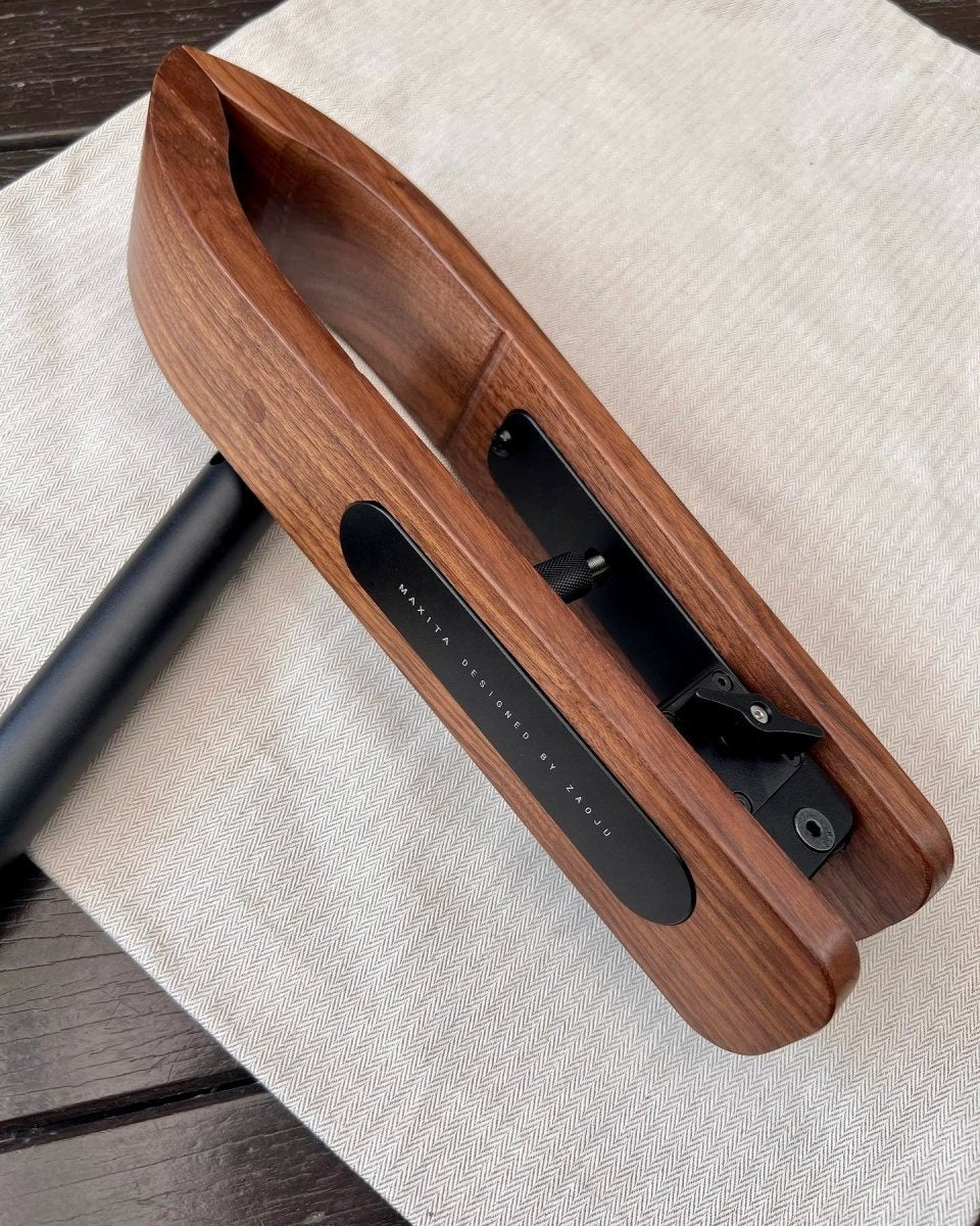 Maxita Stitching Pony – a leatherstore